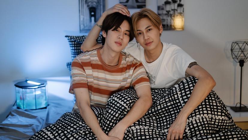 Between Us | TV Time